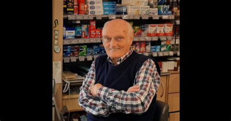 Sad Passing Of ‘gentleman Ardara Shopkeeper Tom Diver Donegal Daily