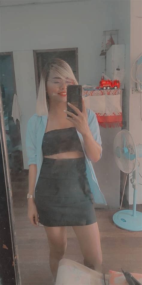 What If Im Your Secretary 🤔 Scrolller