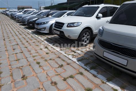 주차장 야외주차장 자동차 교통 입구 사진이미지일러스트캘리그라피 Currere작가