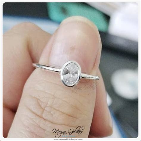 Keepsake Classic Oval Ring • Megan Goldner Designs