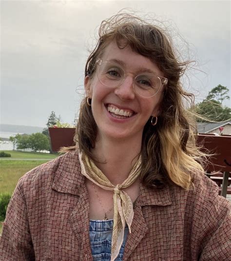 Sarah Isleys Instagram Twitter And Facebook On Idcrawl