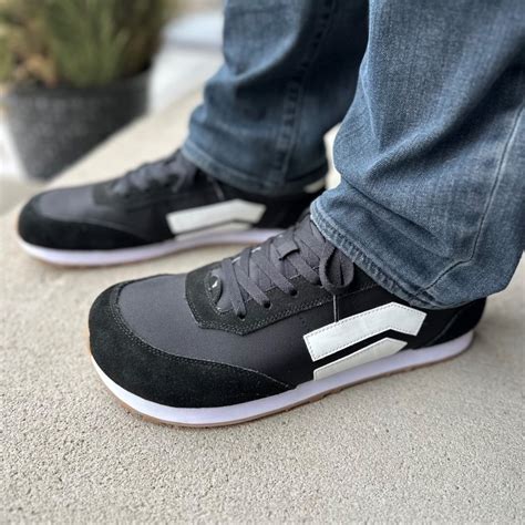 Splay The Classic American Sneaker But With More Toe Space Anyas