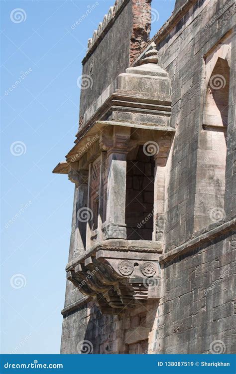 Mandu Ancient Architecture Hindola Mahal And Decorated Window Stock Image Image Of Mandu