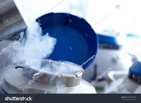 Liquid Nitrogen Tank Cell Storage