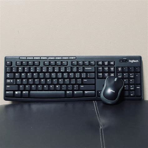 Logitec Wireless Keyboard And Mouse Computers And Tech Parts And Accessories Computer Keyboard On