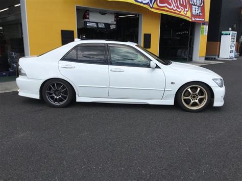 Toyota Altezza Rs200 1998 Pearl White 125566 Km Details Japanese Used Cars Goo Net