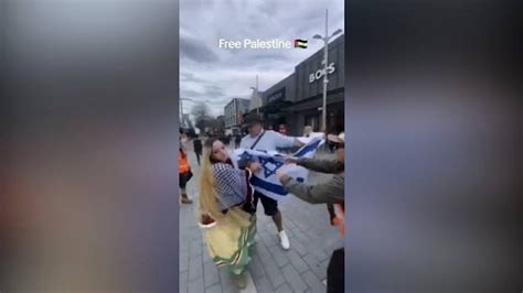 شجاعت دختر حامی فلسطین در مواجهه با یک صهیونیست فیلم