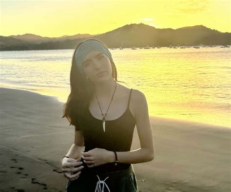 Gabriela Bee Bee Gabi