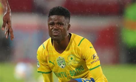 Orlando Pirates Confirm Signing Of Lesedi Kapinga Farpost