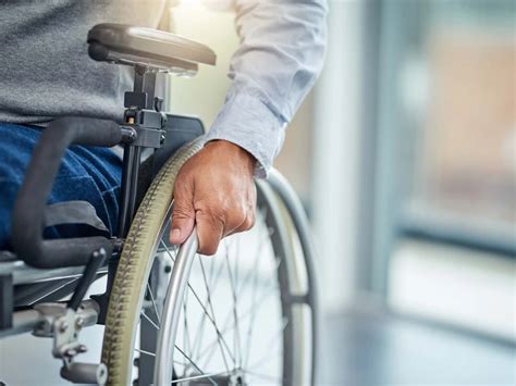 Реформа МСЕК у МОЗ розповіли хто зі статусом інвалідності має пройти