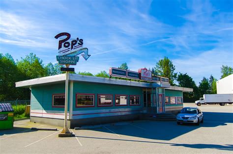 Is Pops Chocklit Shoppe From Riverdale Real Yes And Its In Canada
