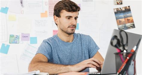 qual o melhor framework javascript para 2025
