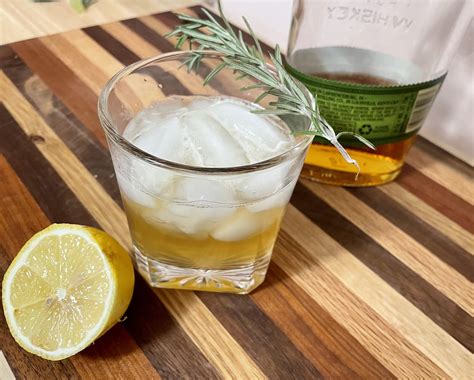 Week 50 Rosemary Bourbon Lemon Rosemary Cocktail Meta Bevvie R