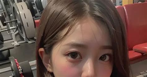 헬스장에서 셀카 찍는 누나들 그려줘 Ai야