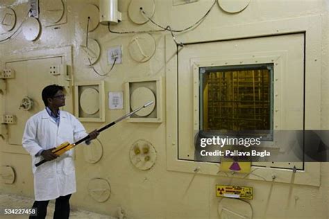Orphan Radioactive Sources Photos And Premium High Res Pictures Getty Images