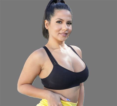 Who Is Rose Monroe Discover Her Early Life And Success