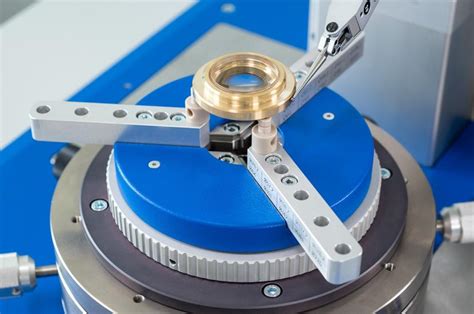 Symetrie Launches Ultra Compact Hexapod Electro Optics