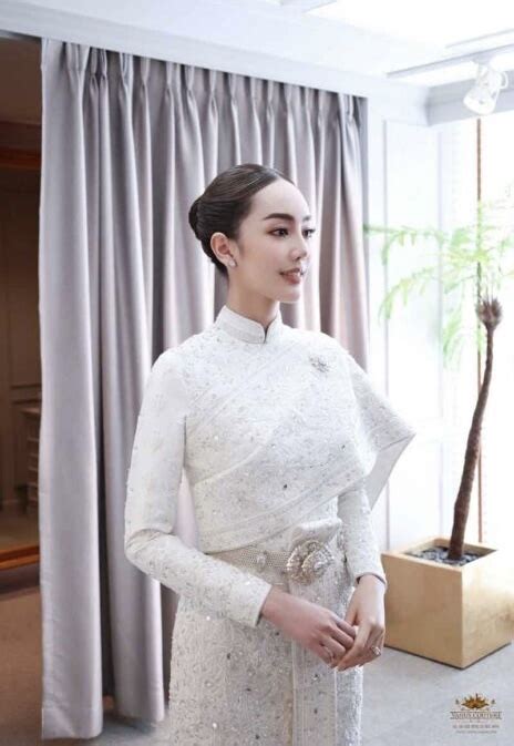 “แก๊ป ชนกสุดา” ควงคู่ “ผู้กองไอซ์” เข้าพิธีวิวาห์แล้ววันนี้