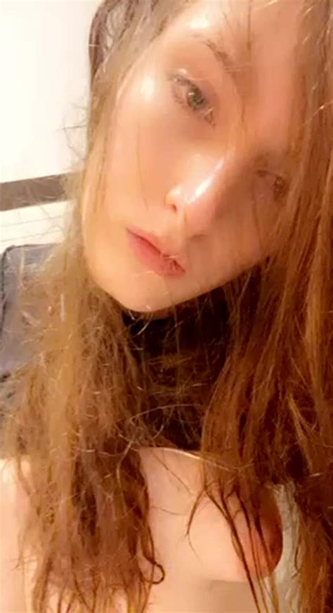 Fooling Around At Work Scrolller