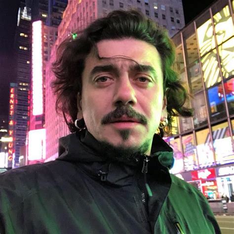 Kullanıcı Alebrije Ekşi Sözlük