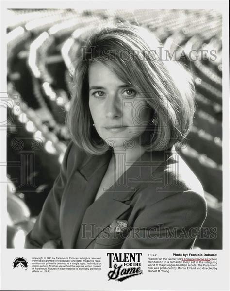 Lorraine Bracco Joven