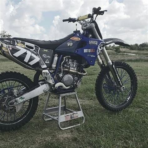 Ian Kassim Kassimian • Threads Say More Ian Kassim Kassimian • Threads Say More