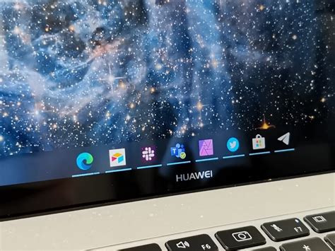 How Does Taskbarx Allow You To Center Taskbar Icons And Add Animations