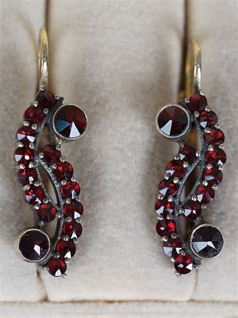 Серьги золото по реактиву гранаты общий вес 5 53г — Антикварная лавка в Калашном