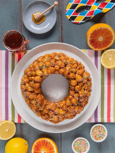 Cicerchiata Abruzzese Di Carnevale Ricetta Tradizionale Al Miele