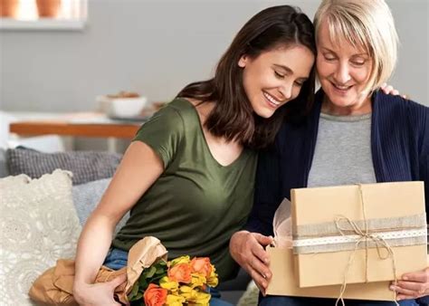 Что подарить маме на День рождения