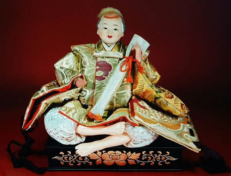 Solve Vintage Japanese Hina Doll Jigsaw Puzzle Online With Pieces