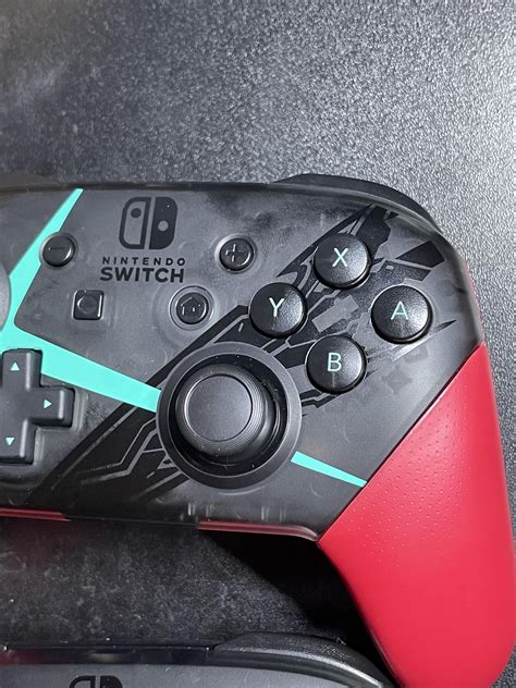 Possible Fake Xenoblade Chronicles 2 Pro Controller 2023 Edition R
