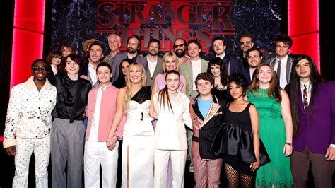 See Millie Bobby Brown Finn Wolfhard And The Cast Of Stranger Things