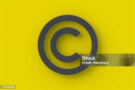 노란색 배경에 검은색 저작권 기호 지적 재산권 개념입니다 평면도 3d 렌더링 3차원 형태에 대한 스톡 사진 및 기타 이미지 3차원 형태 개념 경호 Istock