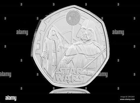 The Nd Coin In The Star Wars P Series This Features Emperor Palpatine With Darth Vader On