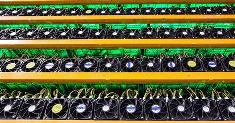 Bitcoin Miners Forced To Sell Mining Rigs To Pay Debts
