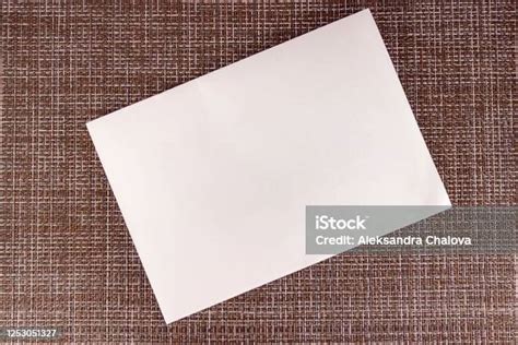 갈색 캔버스 텍스처 또는 배경 및 빈 공간 헤시안 자루 천 질감 배경에 대 한 갈색 으로 텍스처 패턴 배경을 짠 갈색 색상의 황트 트림 텍스처 배경 0명에 대한 스톡 사진