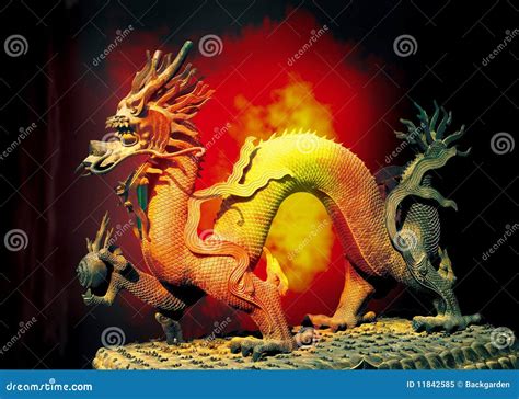 Chinese Dragon Sculpture Stock Image Image Of China 11842585