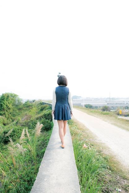 Premium Photo Barefoot Woman Walking