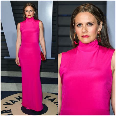 Alicia Silverstone In Pink High Neckandsleeveless Long Dress K4 Fashion