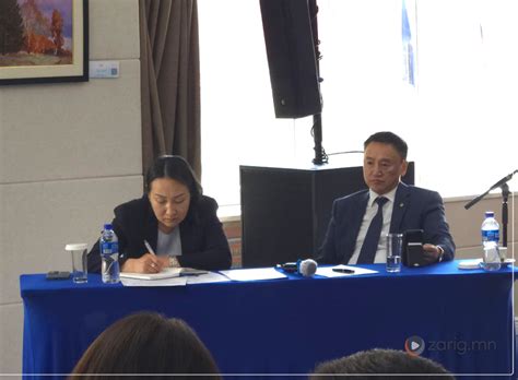 Эрүүл Мэндийн Сайд Ж Чинбүрэн аймгийн Эрүүл Мэндийн Газрын удирдлагуудтай уулзлаа