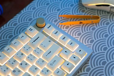 C Ng T M Hi U V Keycap Xuy N Led V Keycap Kh Ng Xuy N Led Phong C Ch Xanh News