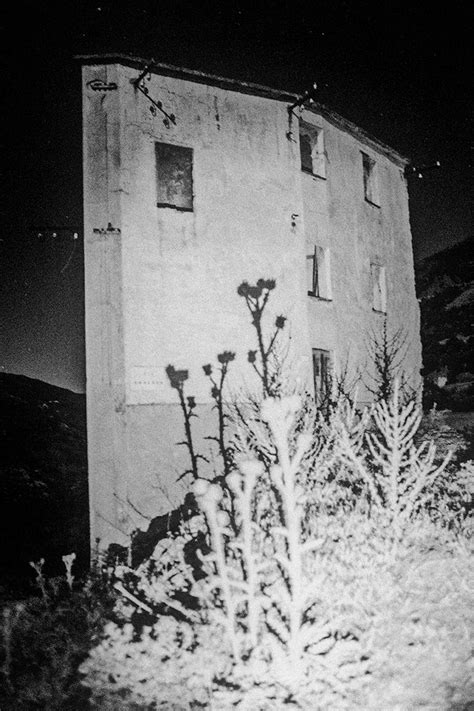 Massimiliano Perasso Ou Les Larmes Sublimes De La Mélancolie