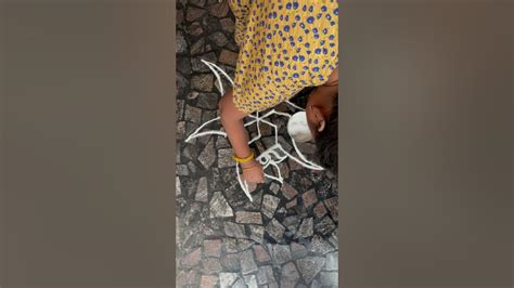 Traditional Free Hand Style Pulli Rangoli Kolam Rangoli Shorts