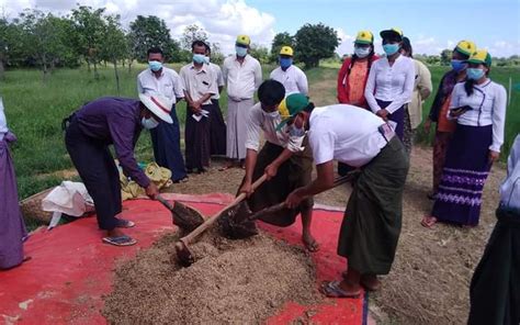 စစ်ကိုင်းမြို့နယ်တွင် သဘာဝမြေဆွေးပြုလုပ်သုံးစွဲနည်း လက်တွေ့သရုပ်ပြသ Information And Public