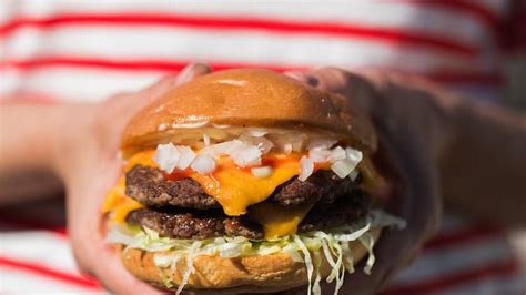Zinburger Wine And Burger Bar Tucson River Tucson Arizona United States Venue Report