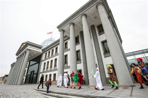 საქართველოს პრეზიდენტის სასახლეში საახალწლო ღონისძიება გაიმართა ფოტოკოლაჟი Kvira Ge