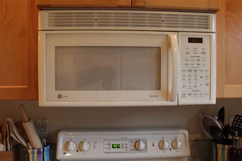 How To Install An Over The Range Microwave Oven At Eric Mullins Blog