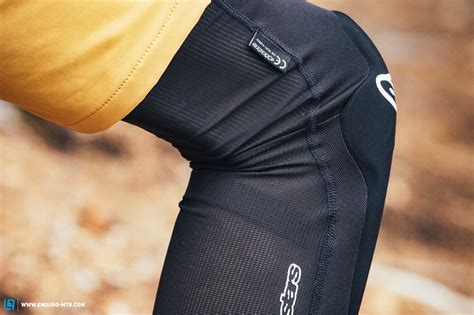 Alpinestars Paragon Plus In Our 2022 Trail Knee Pads Group Test