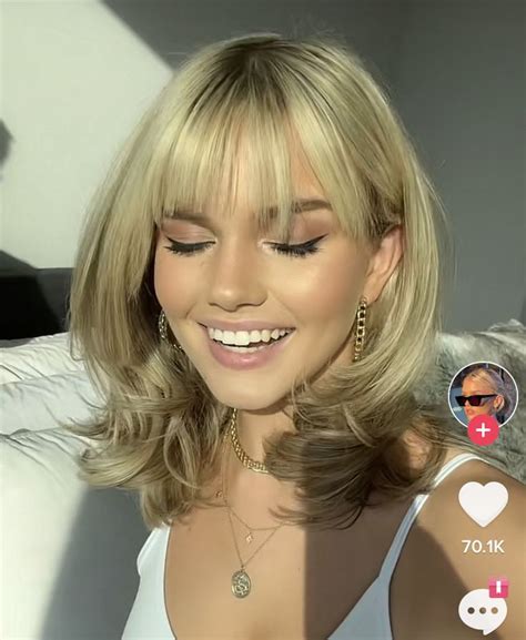 Pin By Julia Chauvin On Hair Bangs With Medium Hair Hair Trends